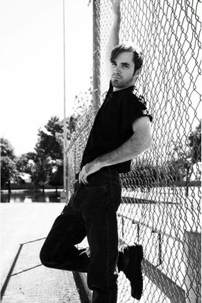 Wade Greene- Artist & Painter (Introduction) – ManualMagazines.com