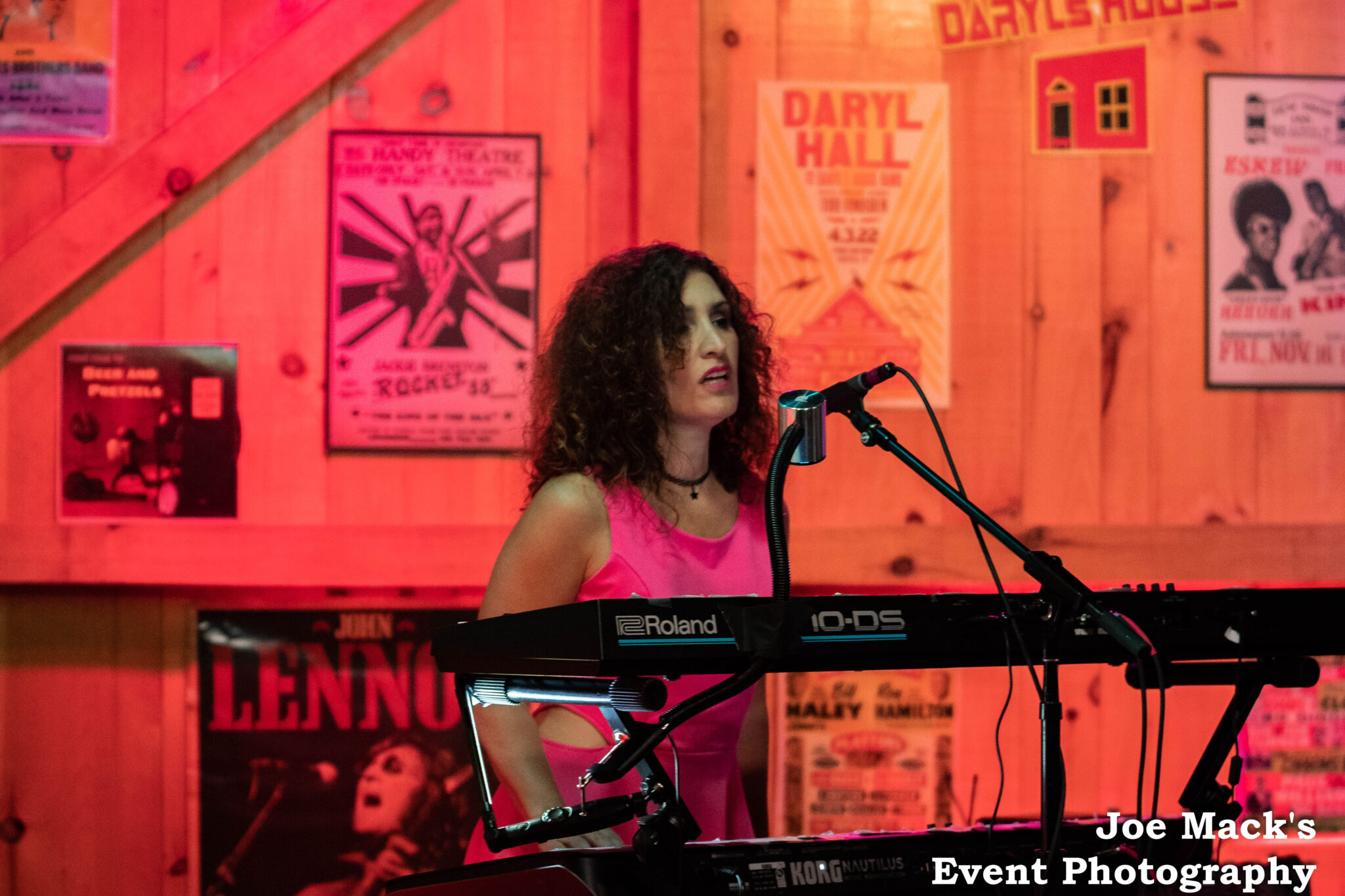The Bangos- Rising Band & Musicians – ManualMagazines.com