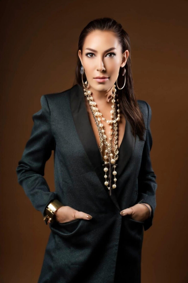 Dr. Joanne Magro “The Power of the Stiletto.” News Column (03 ...
